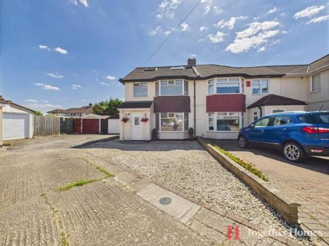 4 bedroom house for sale in Dawson Drive, Rainham, RM13