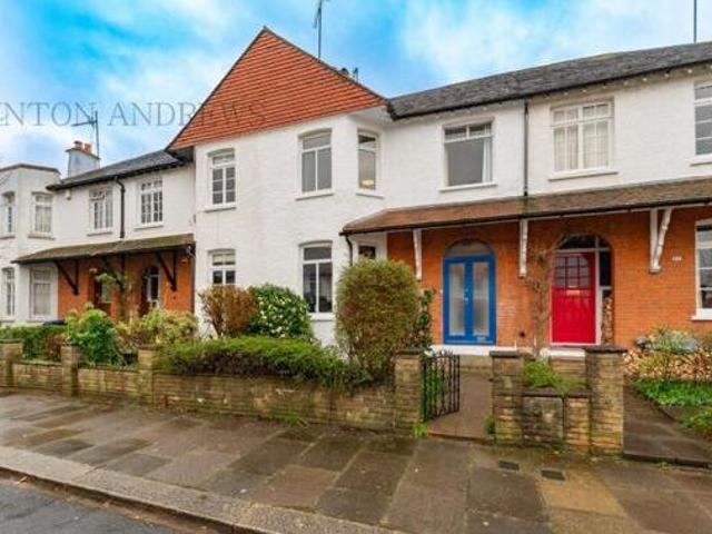 4 Bedroom House For Sale In Ealing