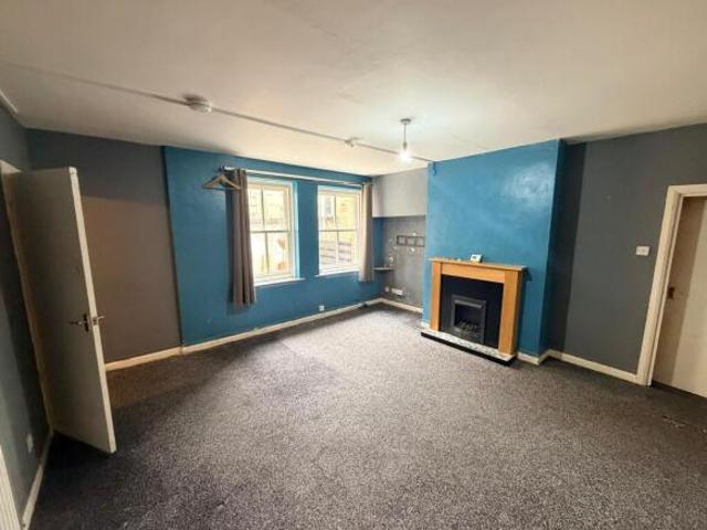 4 bedroom house for sale in Elizabeth Street, Bradford, BD5