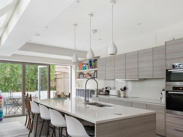 4 Bedroom House For Sale In Fulham, London