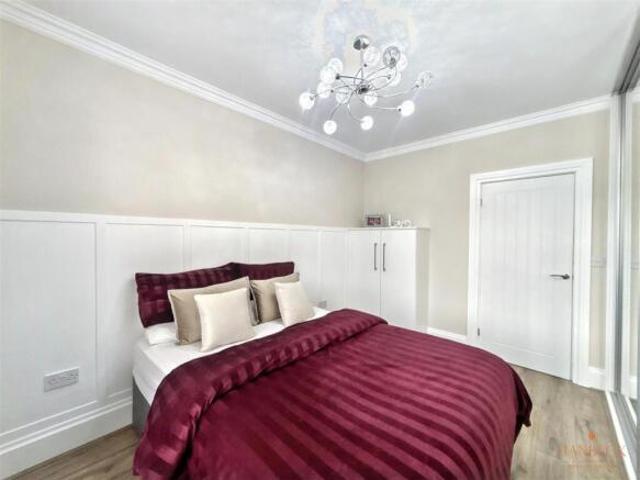 4 bedroom house for sale in Kingston Road, Willerby, Hull, HU10