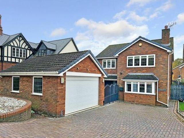 4 Bedroom House For Sale In Kingswinford