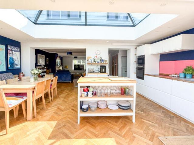 4 bedroom house for sale in House + Annexe, Polegate, East Sussex, BN26