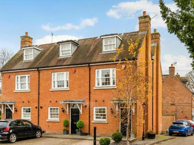 4 Bedroom House For Sale In Hook