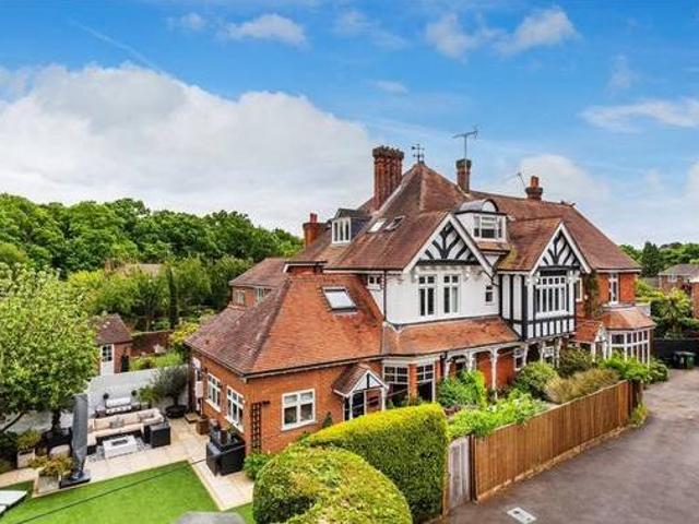 4 bedroom house for sale in Horsell Woking GU21