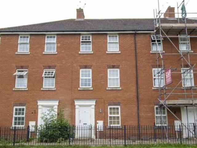 4 Bedroom House For Sale In Hatfield