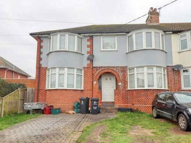 4 bedroom house for sale in Halstead Road Kirby Cross CO13