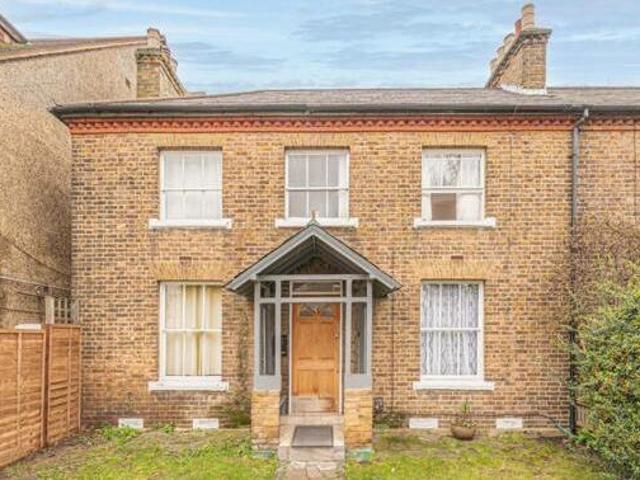 4 Bedroom House For Sale In Hendon, London