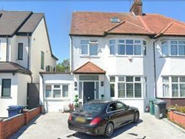4 Bedroom House For Sale In Hendon