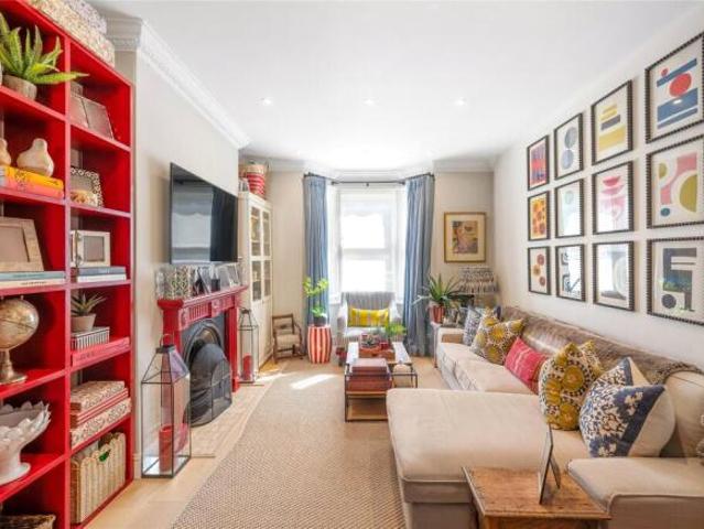 4 bedroom house for sale in Hugon Road, Fulham, London, SW6