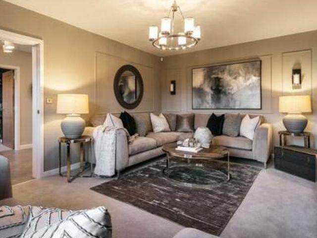 4 Bedroom House For Sale In Hurricane Avenue