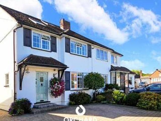 4 Bedroom House For Sale In Ickenham, Middlesex
