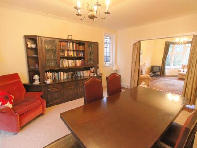 4 bedroom house for sale in London Road, Leicester, LE2