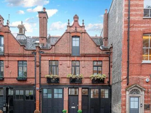 4 Bedroom House For Sale In London