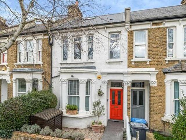 4 Bedroom House For Sale In London