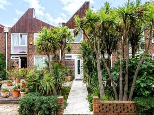 4 Bedroom House For Sale In London