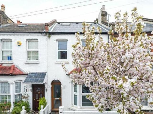 4 Bedroom House For Sale In London