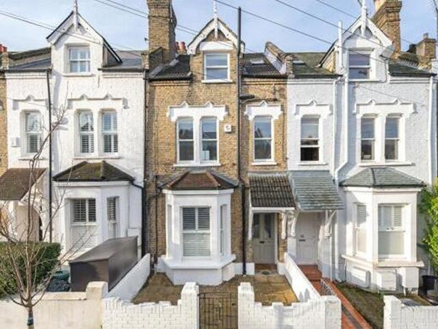 4 Bedroom House For Sale In London