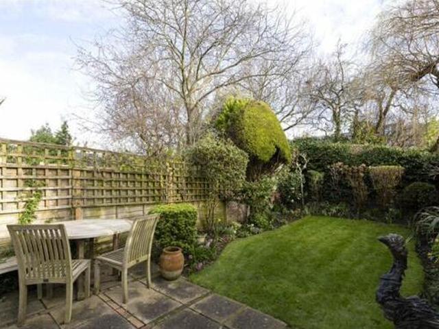4 Bedroom House For Sale In London