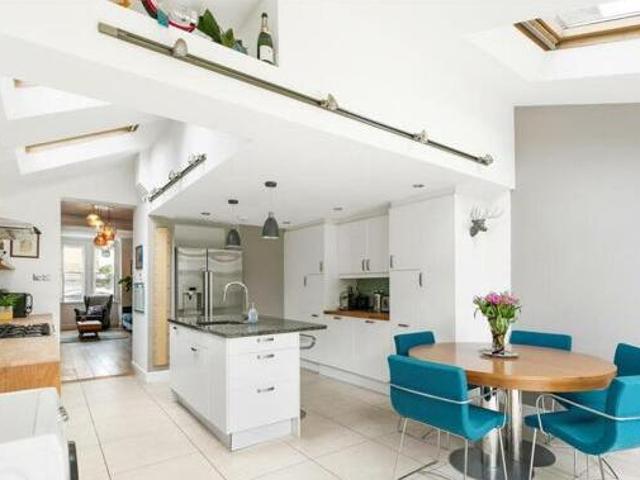 4 Bedroom House For Sale In London
