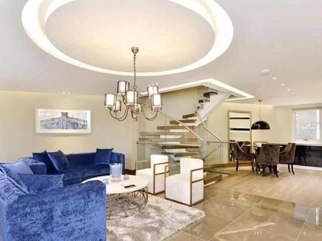 4 Bedroom House For Sale In London