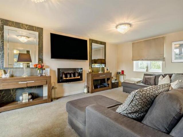 4 bedroom house for sale in Lakeside Boulevard, Lakeside, Doncaster, DN4