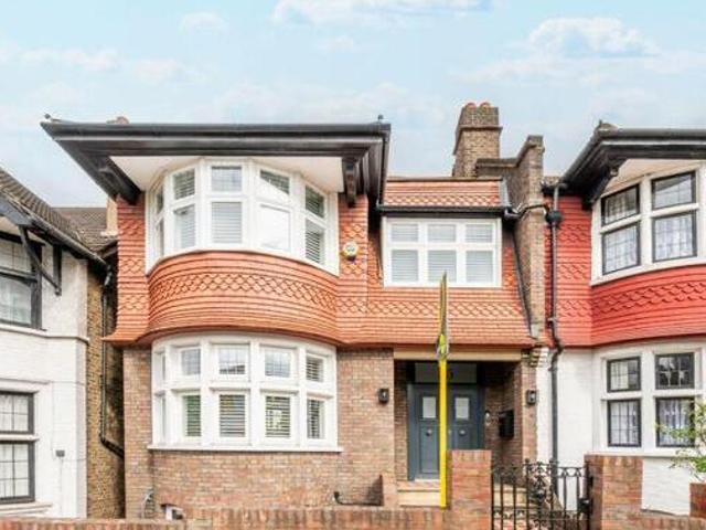 4 Bedroom House For Sale In Lewisham, London