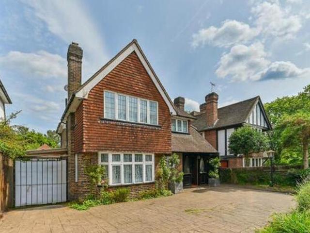 4 Bedroom House For Sale In Lloyd Park, Croydon