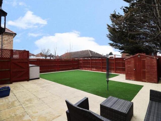4 bedroom house for sale in Lyndhurst Road, Bexleyheath, DA7