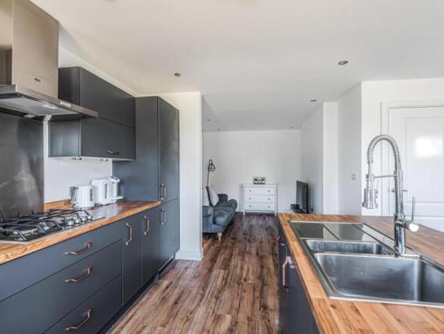 4 bedroom house for sale in Montagu Crescent, Wetherby, West Yorkshire, LS22