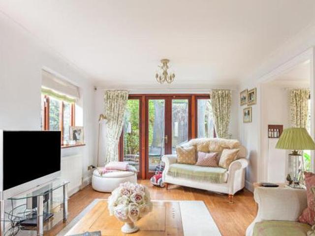 4 Bedroom House For Sale In Maidenhead