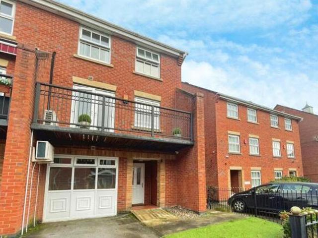 4 Bedroom House For Sale In Manchester, Greater Manchester