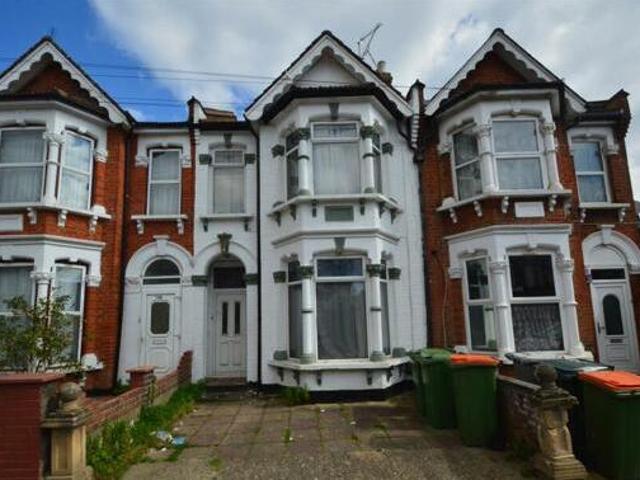 4 Bedroom House For Sale In Manor Park