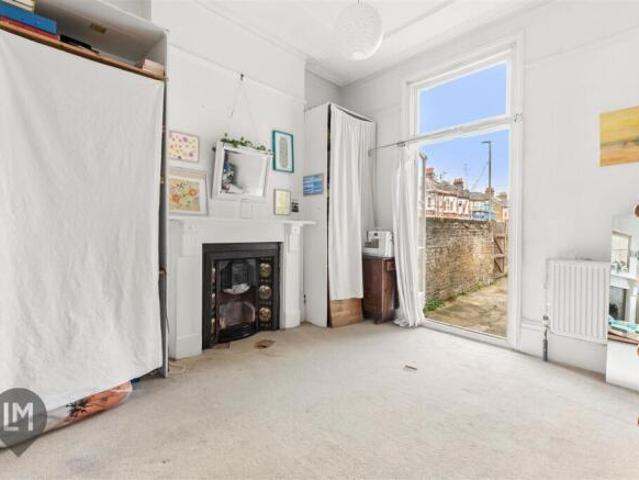 4 bedroom house for sale in Melody Road, London, SW18