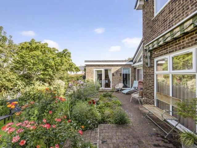 4 bedroom house for sale in Merestones Drive, Cheltenham, GL50
