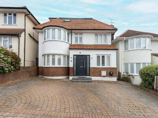 4 Bedroom House For Sale In Mill Hill, London