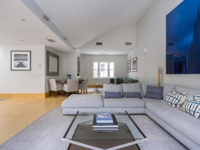 4 bedroom house for sale in Normand Mews, London, W14