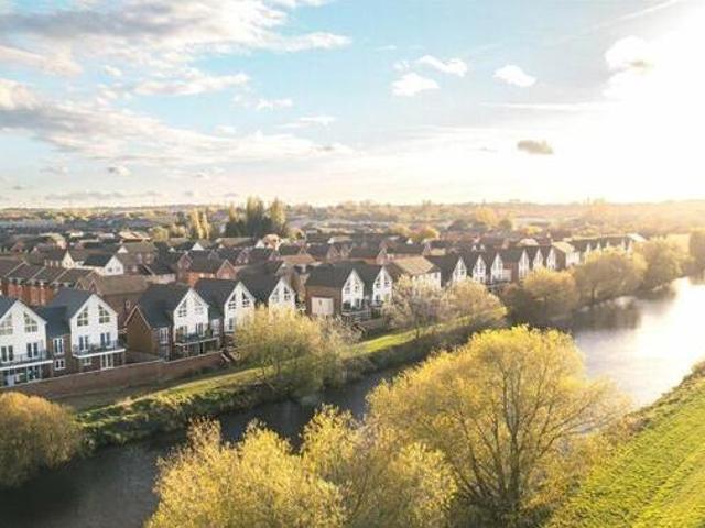 4 Bedroom House For Sale In Navigation Point, Waterside Crescent