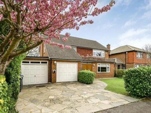4 Bedroom House For Sale In New Malden