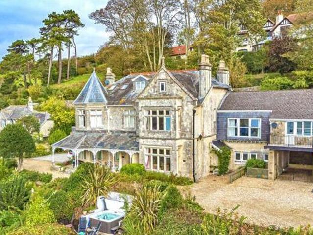 4 Bedroom House For Sale In New Road, Beer