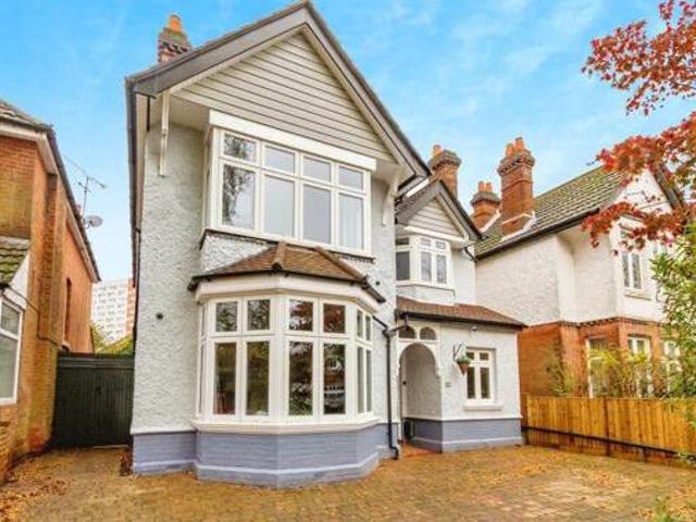 4 Bedroom House For Sale In Southampton, Hampshire