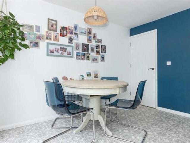 4 bedroom house for sale in Somerset Close, Worthing, BN13