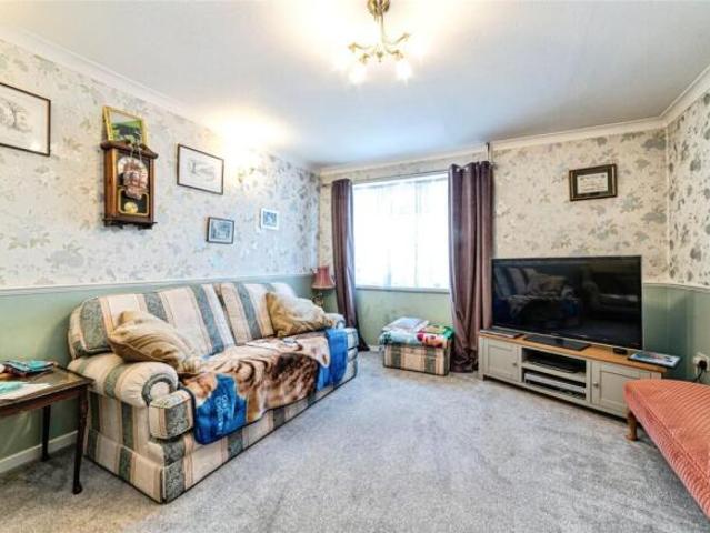 4 bedroom house for sale in Shakespeare Road, BASINGSTOKE, Hampshire, RG24