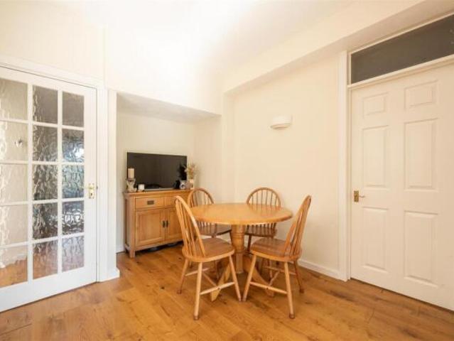 4 bedroom house for sale in Sherwood Avenue, South Woodford, E18