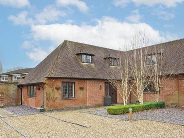 4 Bedroom House For Sale In Silchester, Reading