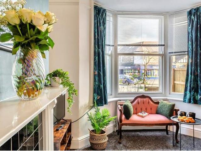 4 bedroom house for sale in Skipton Road, Harrogate, HG1