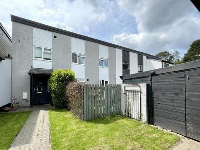 4 Bedroom House For Sale In Surrey