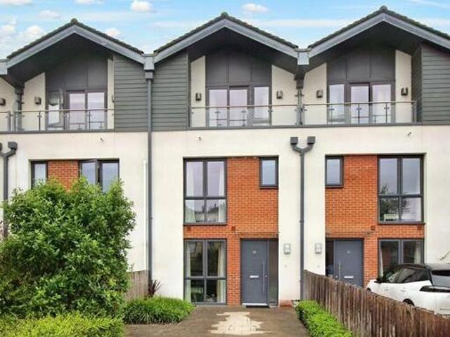 4 Bedroom House For Sale In Surrey