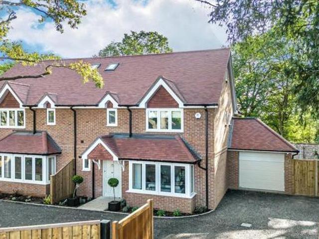 4 Bedroom House For Sale In Surrey