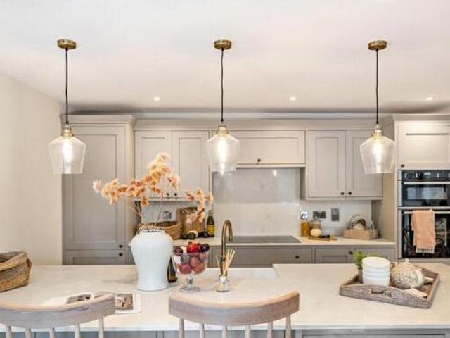 4 Bedroom House For Sale In Surrey